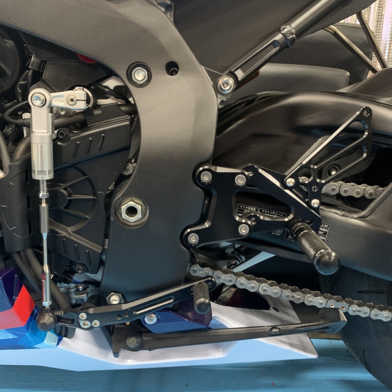 CBR1000RR-R STEP/FENDERLESS | The Blue2 Sky